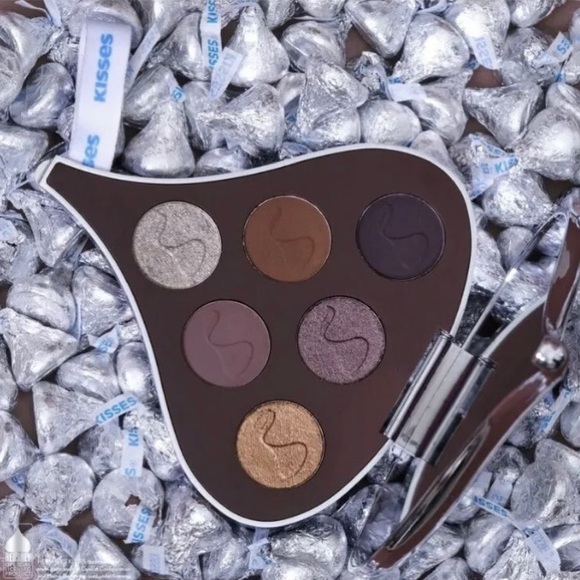 Glamlite | Makeup | Glamlite Milk Chocolate Eyeshadow Palette | Poshmark